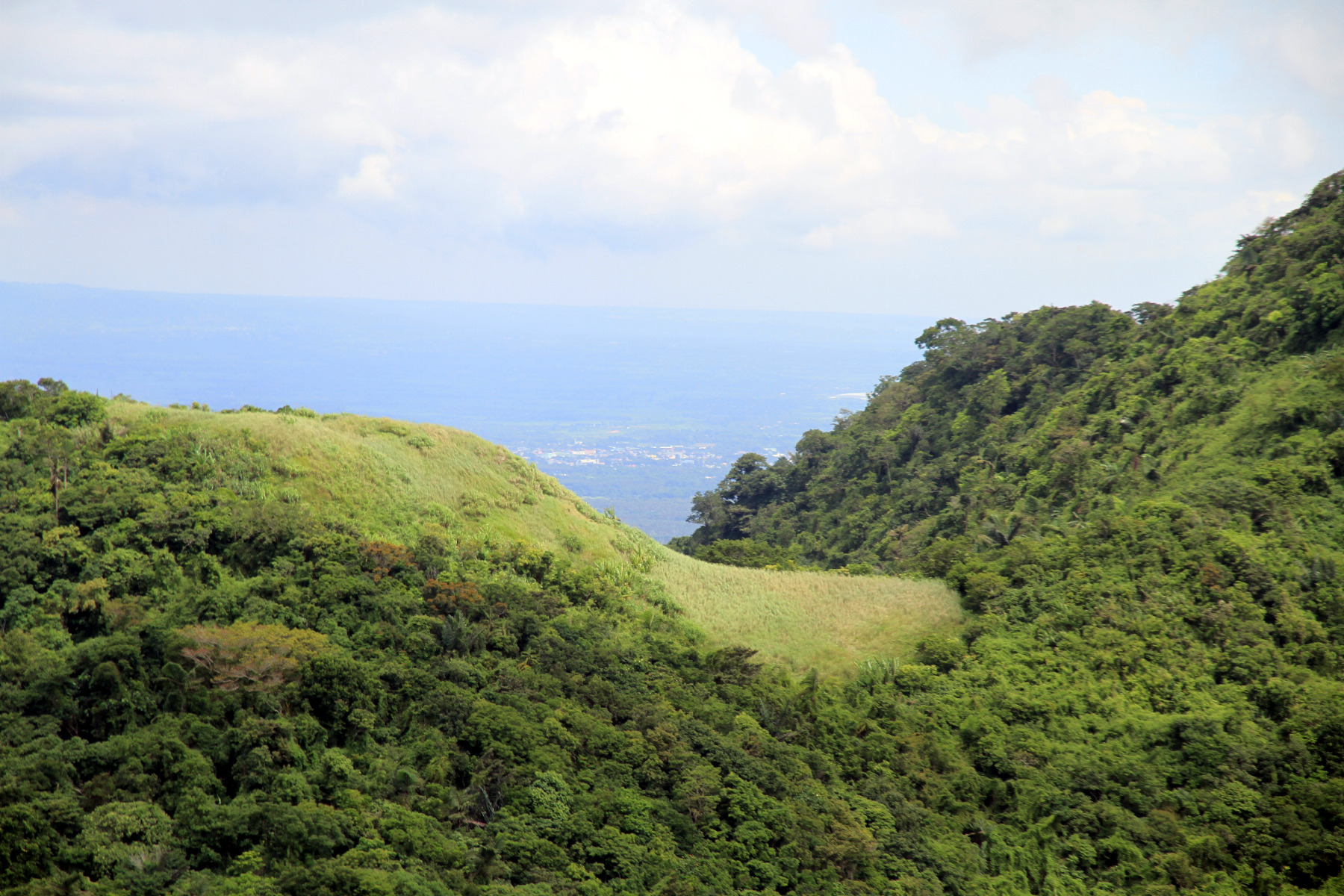 Malarayat Range (Manabu-Malipunyo Traverse) - Hiking / Mountain ...